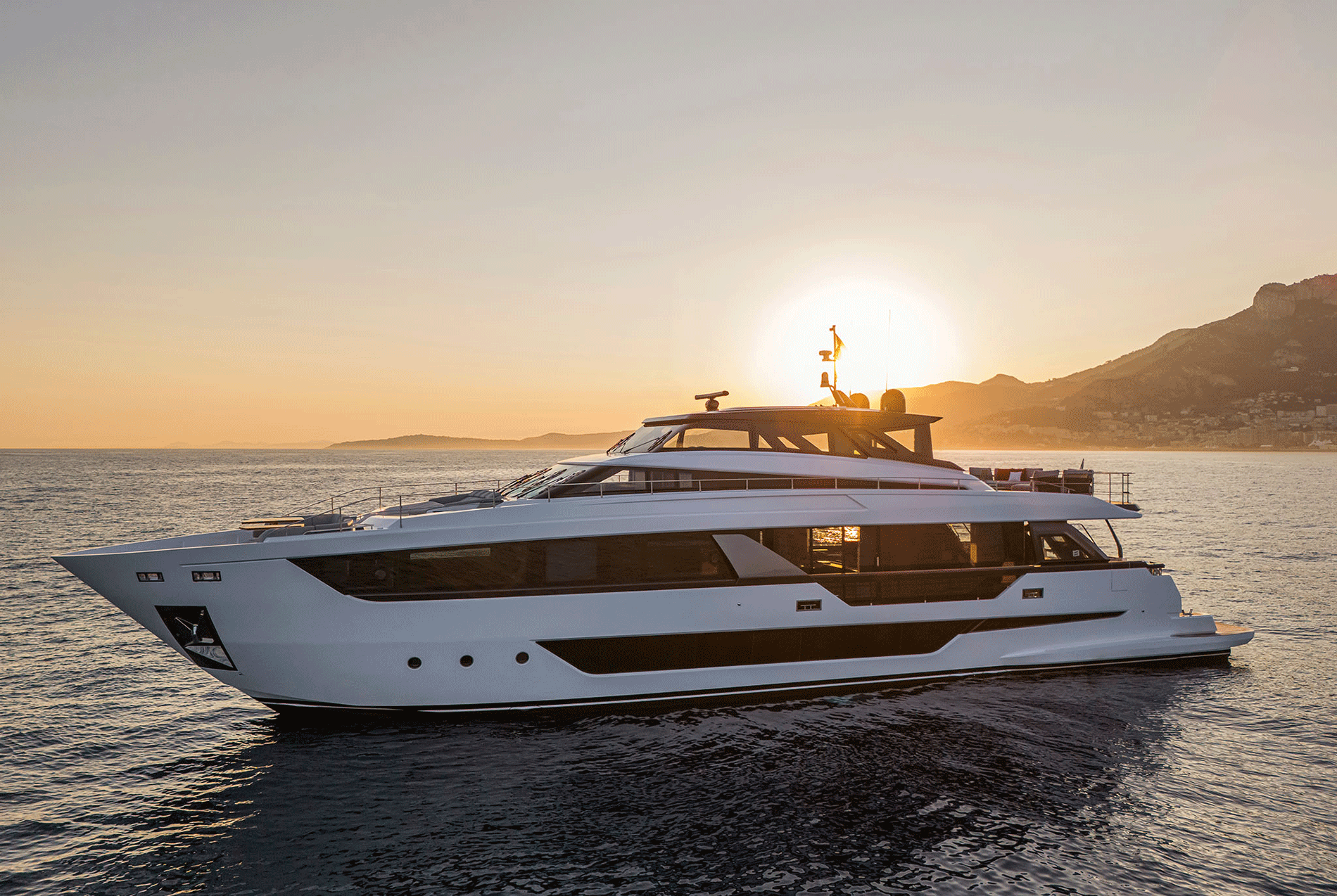 Ferretti Yachts 1000 Skydeck | New Ferretti Yachts | Inwards Marine