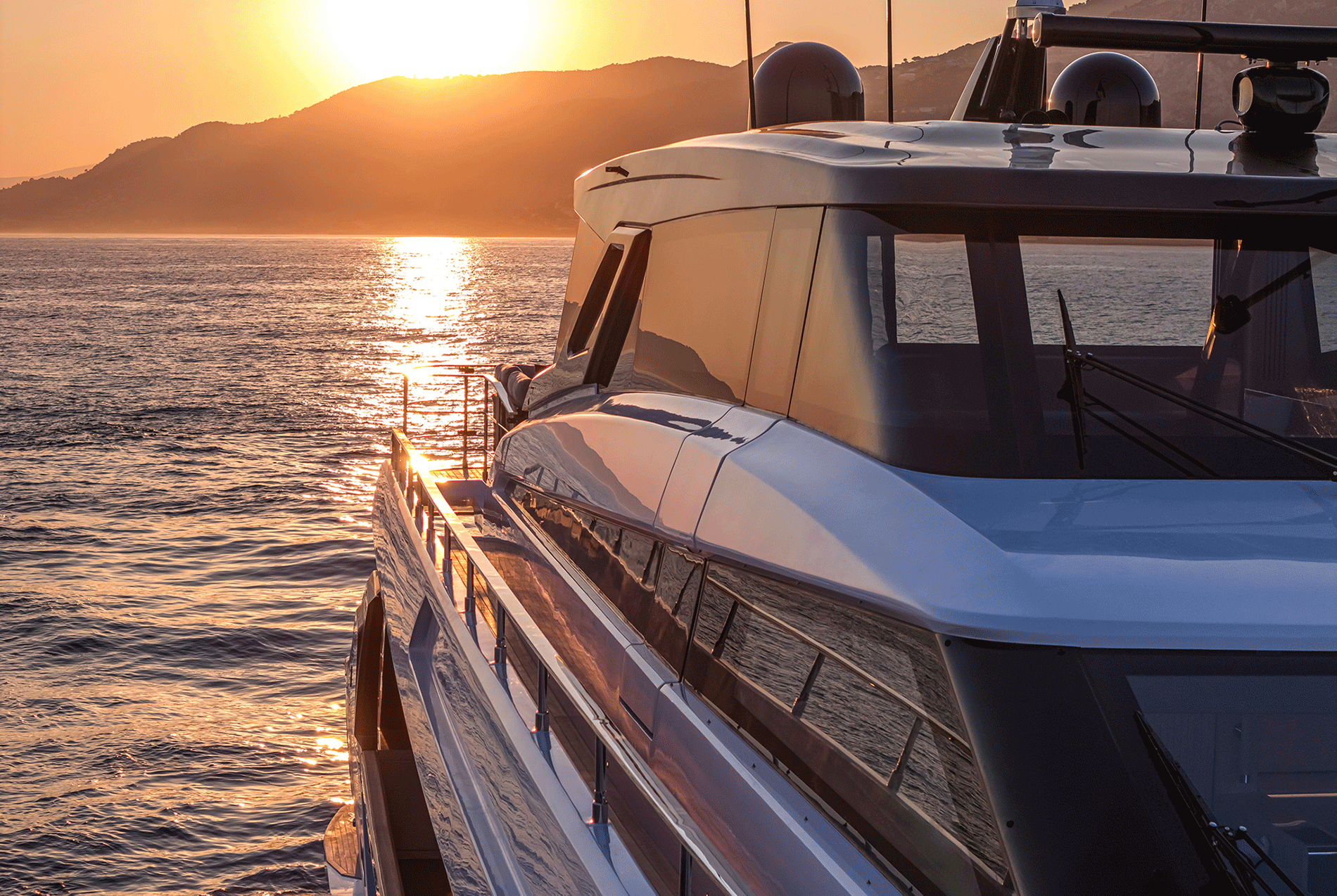 Ferretti Yachts 1000 Skydeck | New Ferretti Yachts | Inwards Marine