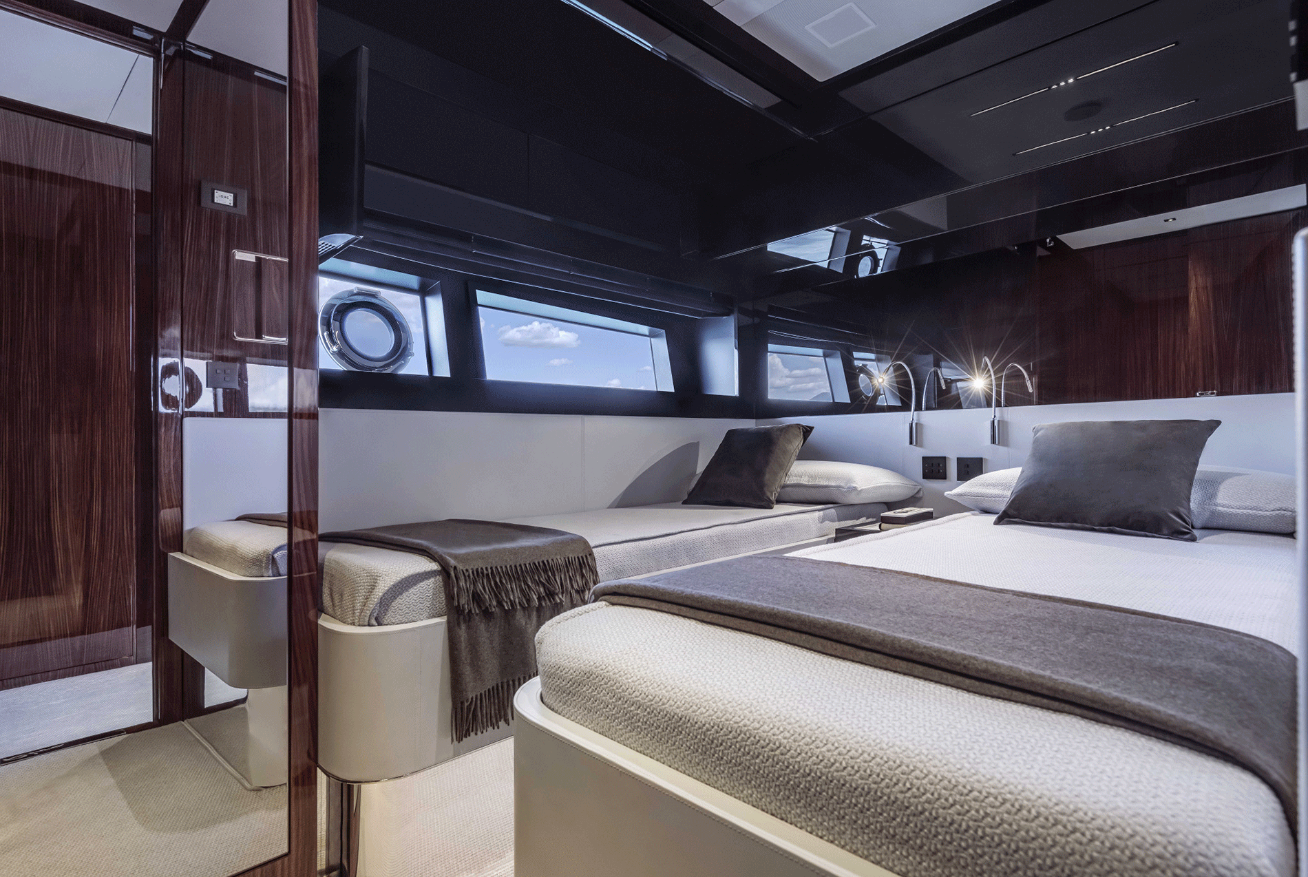 Riva 76 Perseo Super | New Yachts | Inwards Marine
