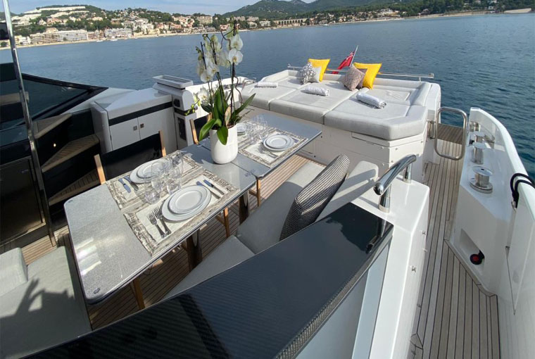 Azimut S7 | Pre-Owned Yachts | Inwards Marine