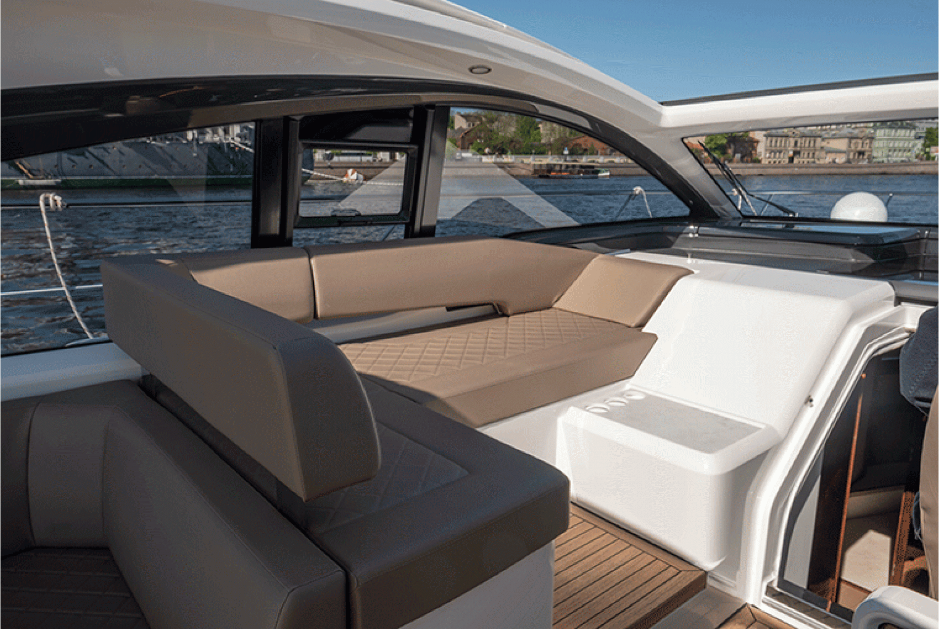 Fairline Targa 43 | Pre-Owned Yachts | Inwards Marine