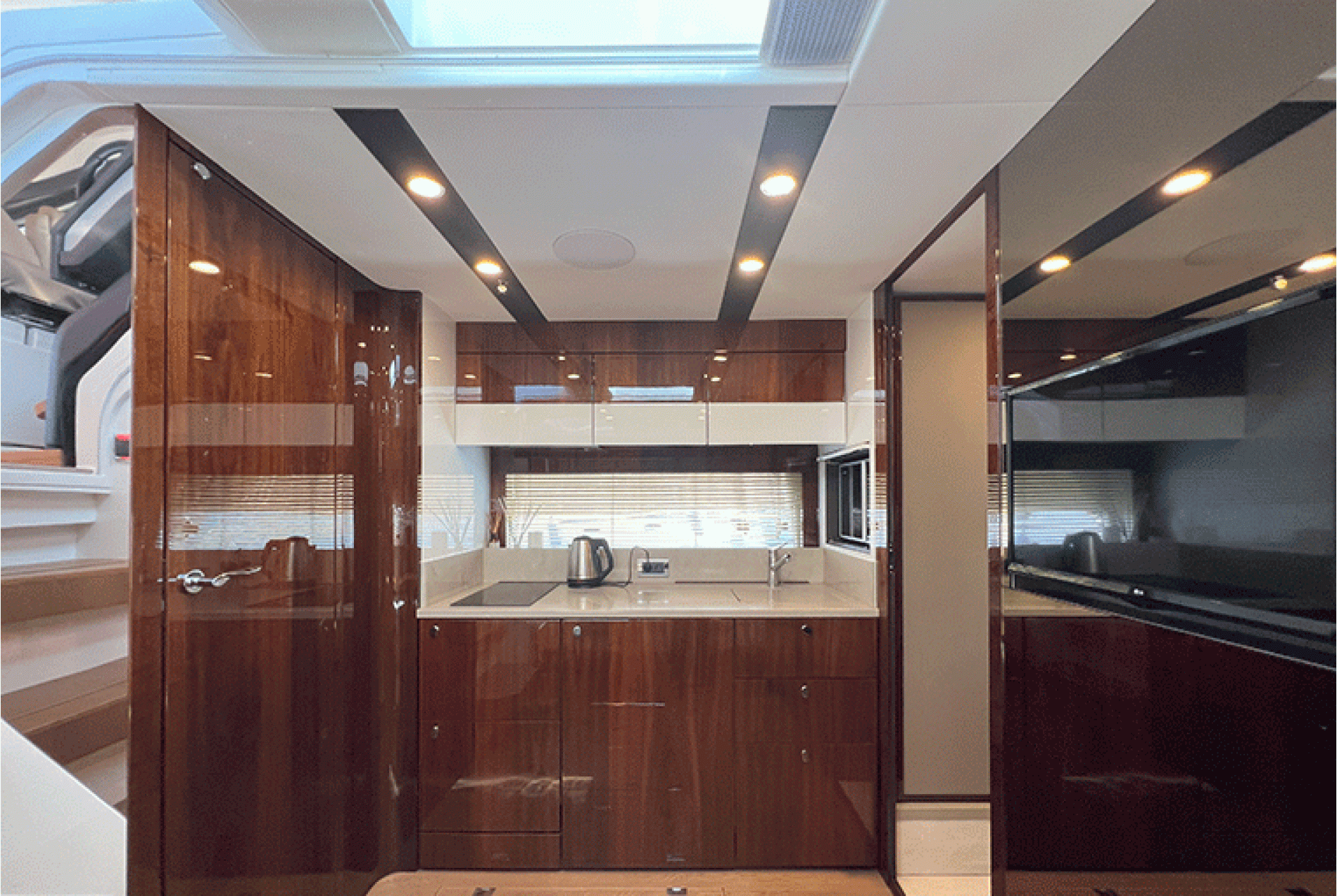 Fairline Targa 43 | Pre-Owned Yachts | Inwards Marine